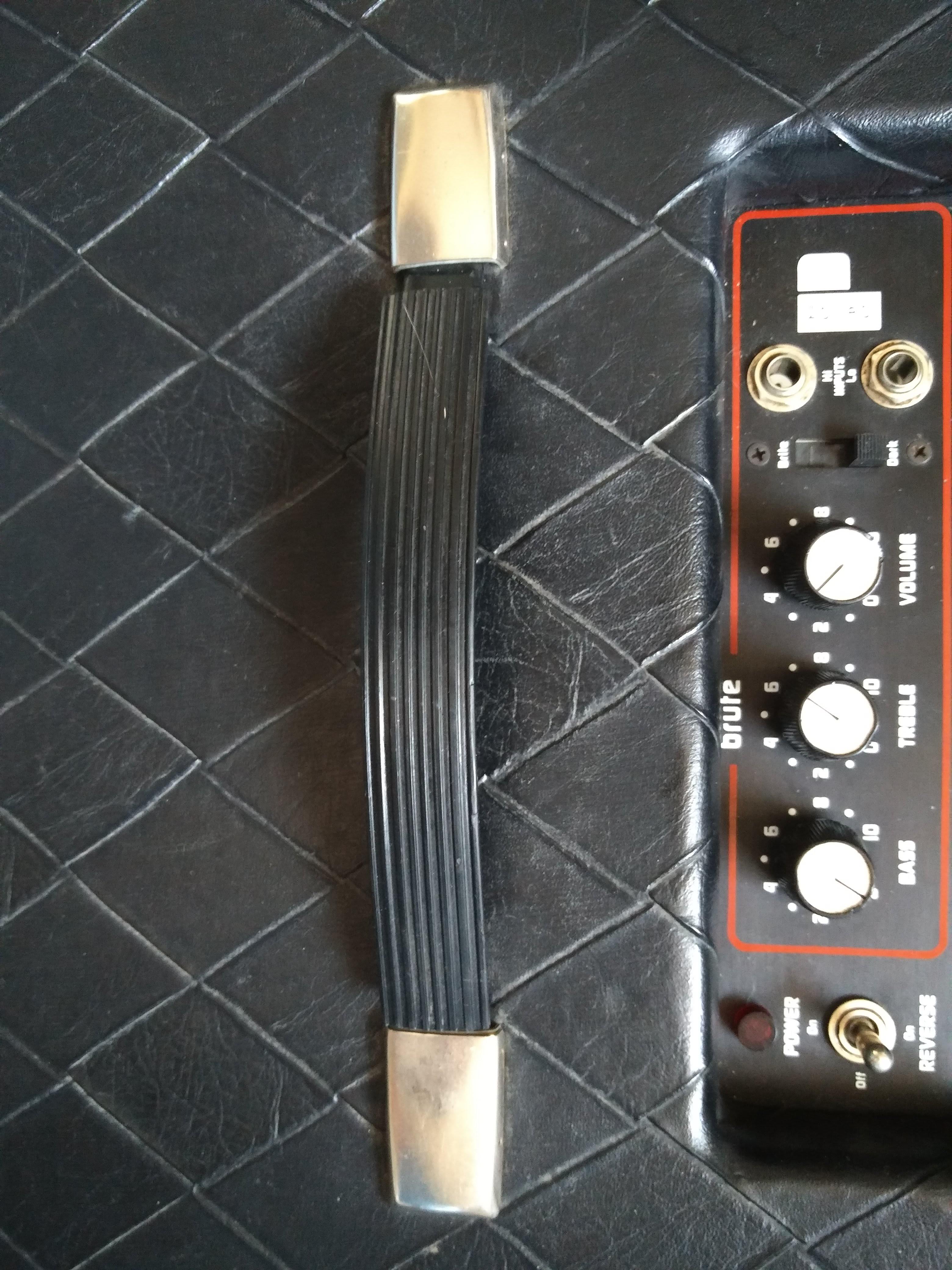 Polytone Minibrute Repair (Minibrute III repair) - Keld Ampworks Guitar ...